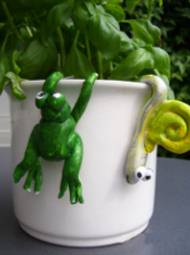 Fun flower pot jewellery